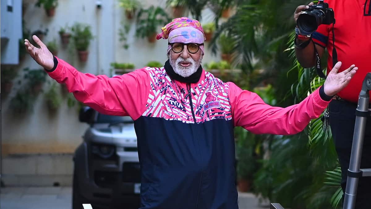 Amitabh Bachchan writes blog post after hospital visit, sends 'love and ...