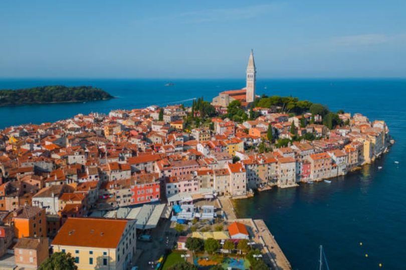 Foreign Office issues travel warning for five countries - including two ...