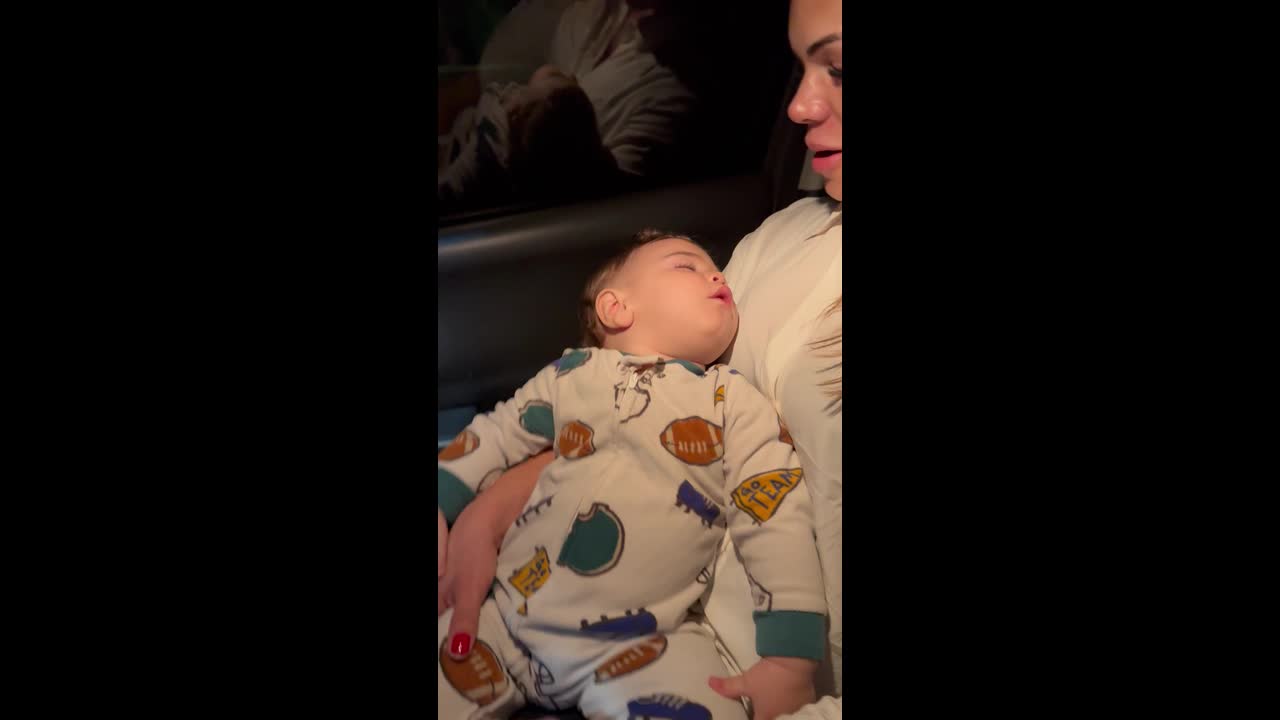 Baby woken by family singing 'Happy Birthday' turns 11 months; viral ...