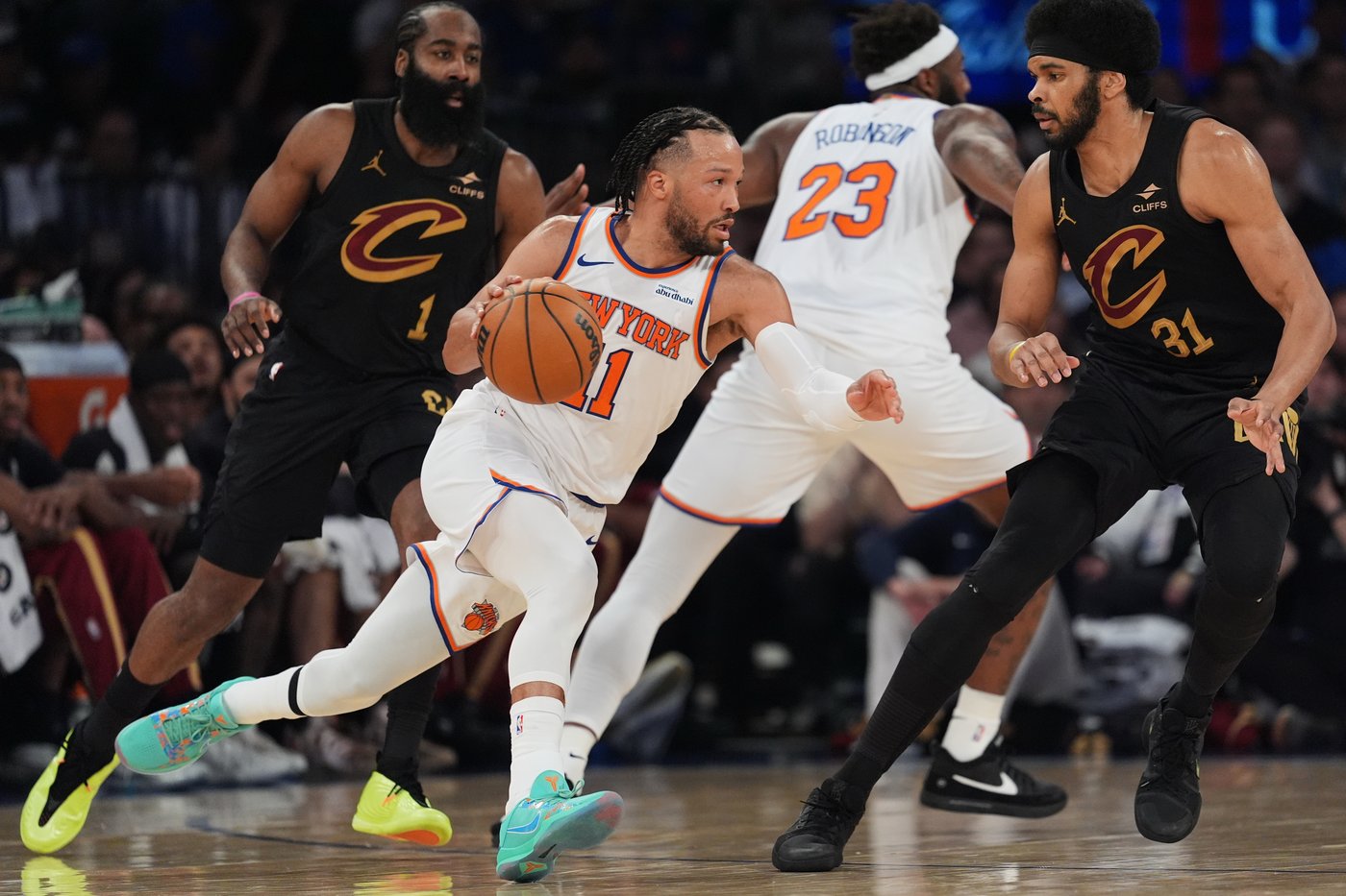 Jalen Brunson leads Knicks back from 22 down in the 4th for 115-104 win ...