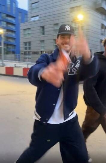 Declan Rice and Bukayo Saka arrive at Emirates at 5am in wild Arsenal ...