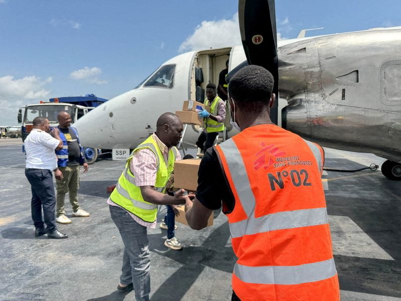 Test shortages slow fight against Ebola in Congo, WHO official says