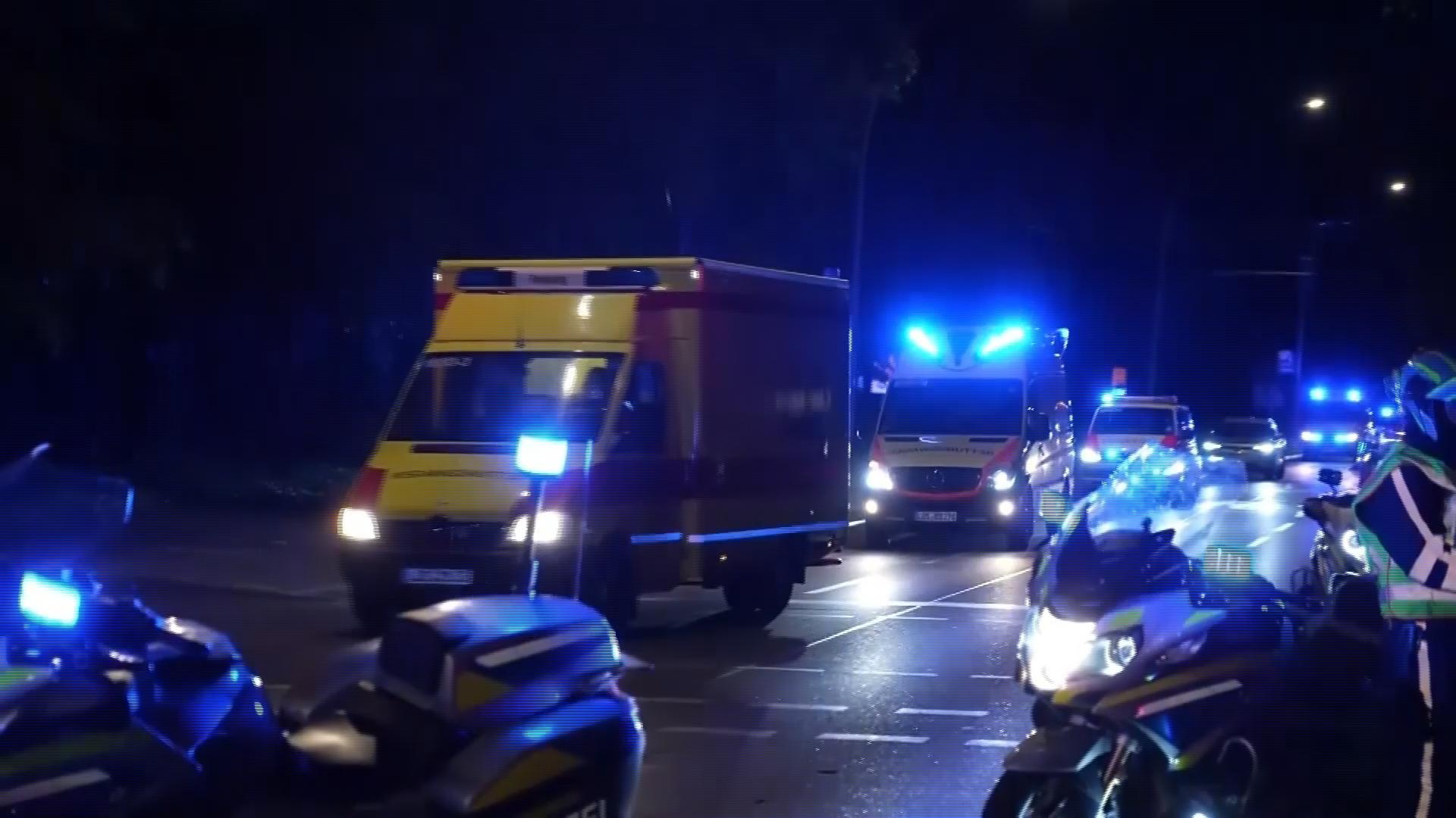 An American citizen who contracted Ebola in Africa arrives in Berlin ...