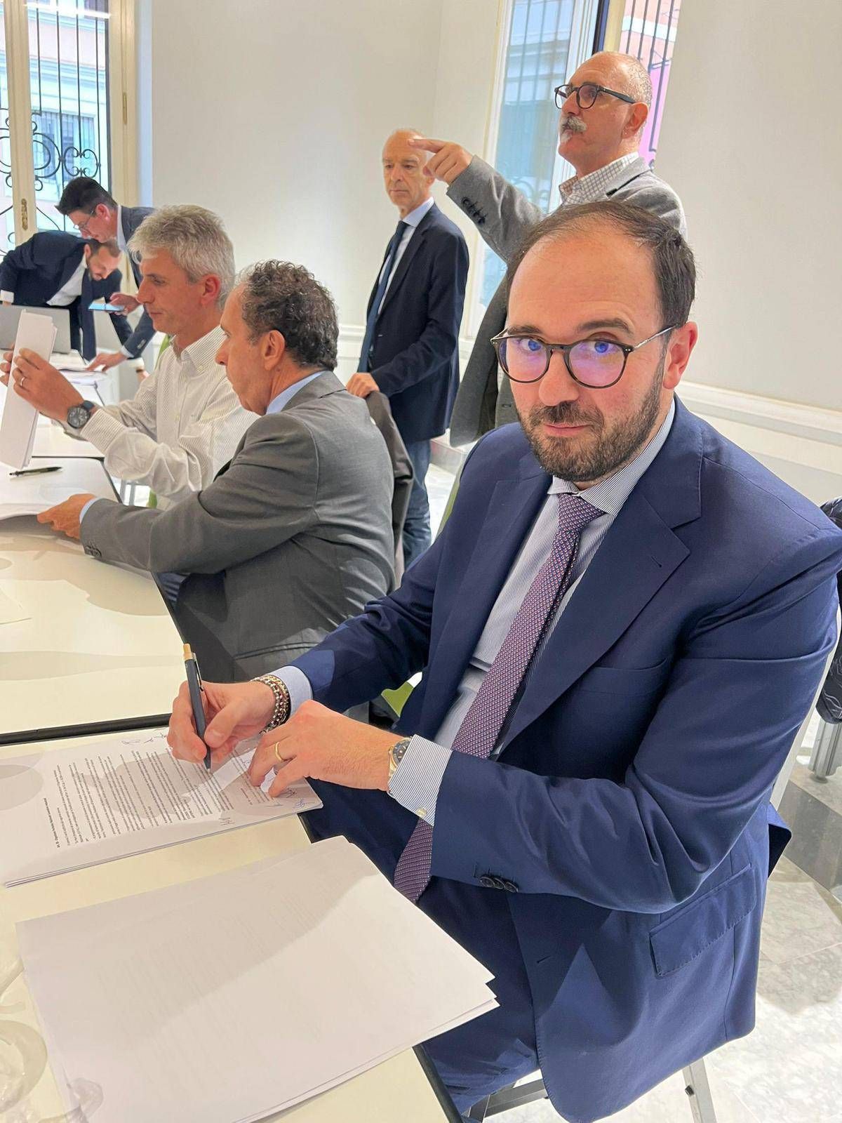 Contratti, rinnovato CCNL lavanderie industriali 2026-2028, per 25mila ...