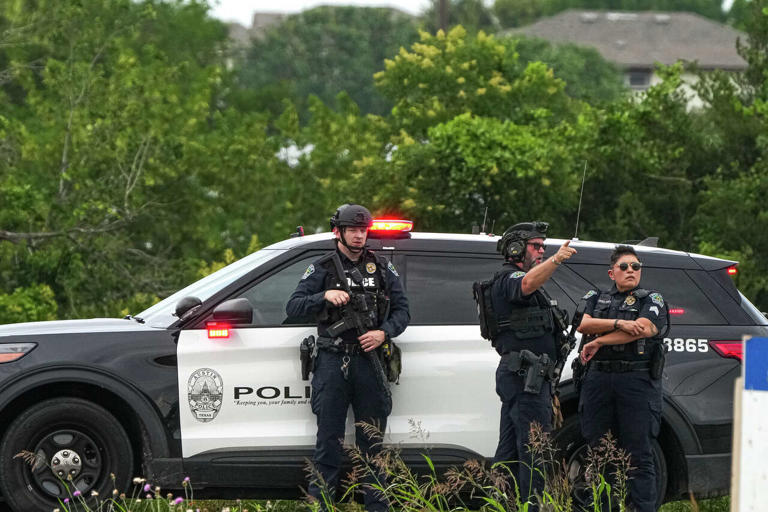 17-year-old suspect in South Austin shootings faces new criminal charges