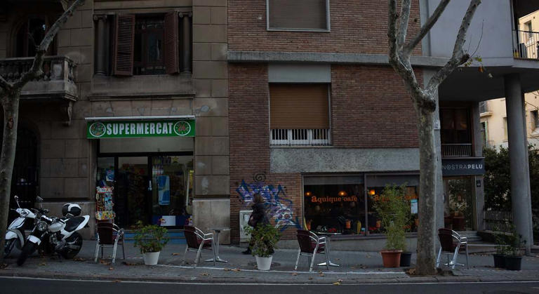 Barcelona prohíbe la apertura de nuevos supemercados 24 horas