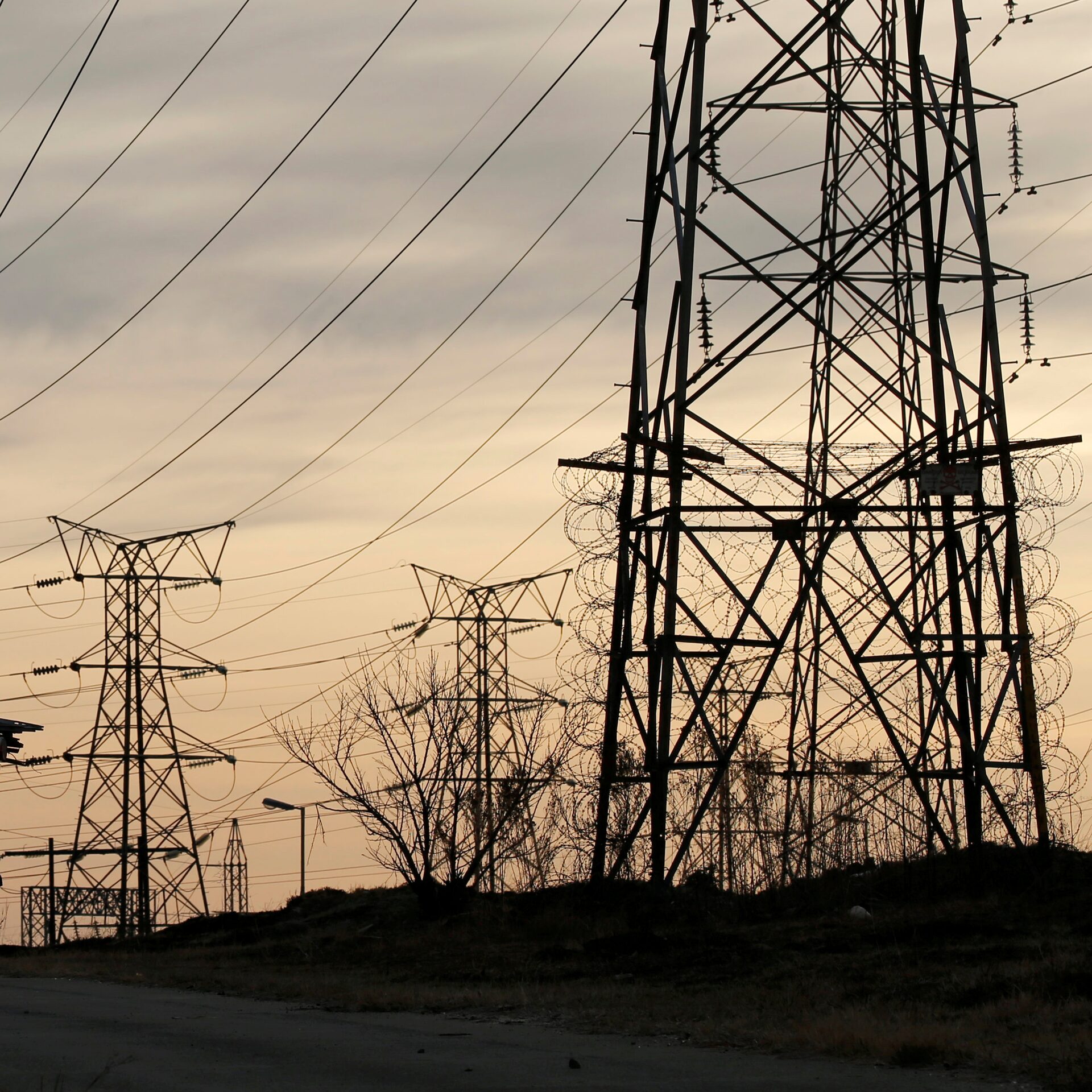 Eskom threatens Johannesburg blackout over $408 million unpaid ...