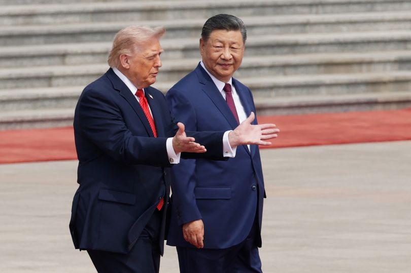 Trump mocked for 'pathetic' handshake with Xi Jinping as Putin arrives ...