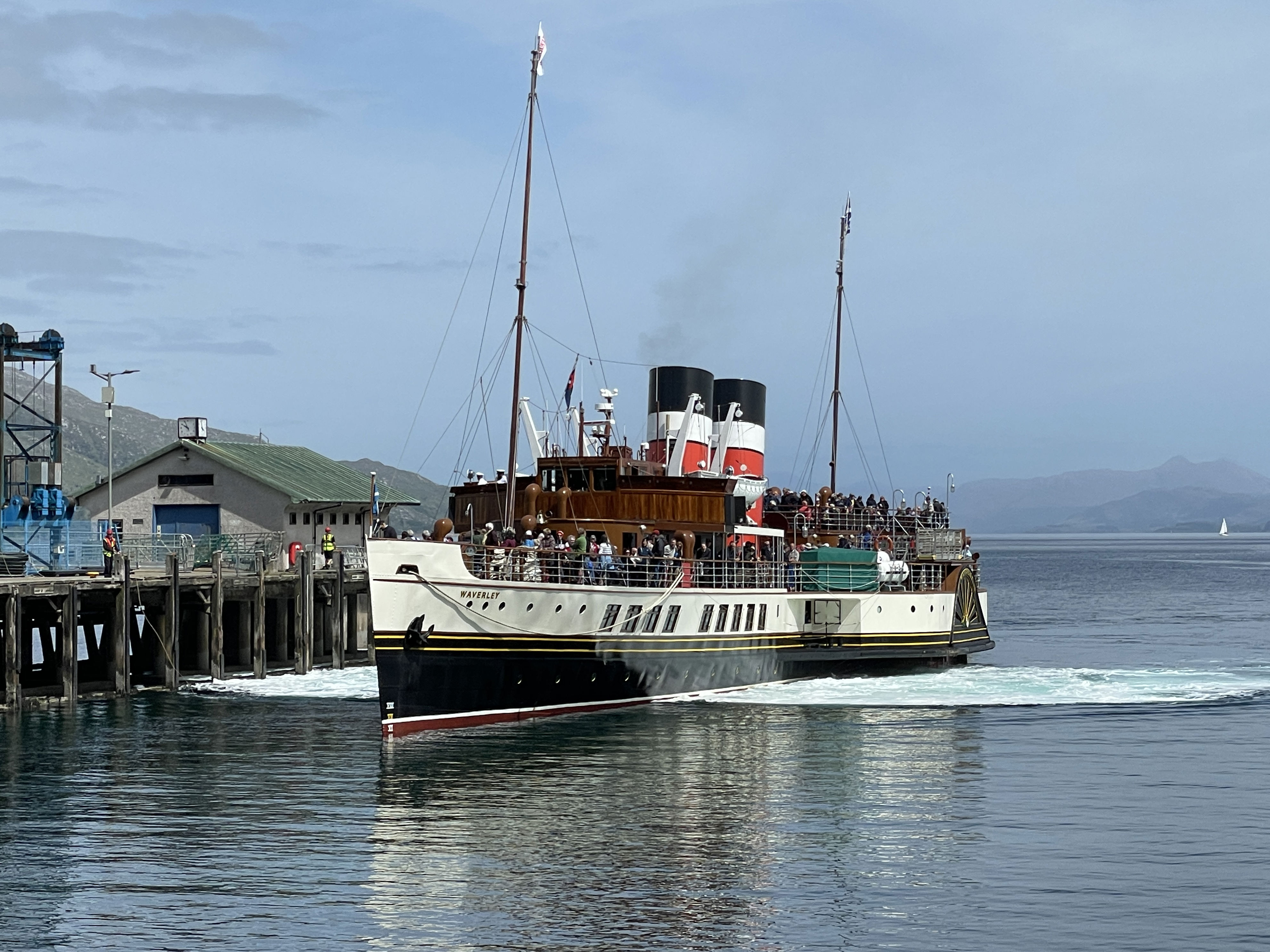 Historic Waverley paddle steamer rescues stranded CalMac passengers ...