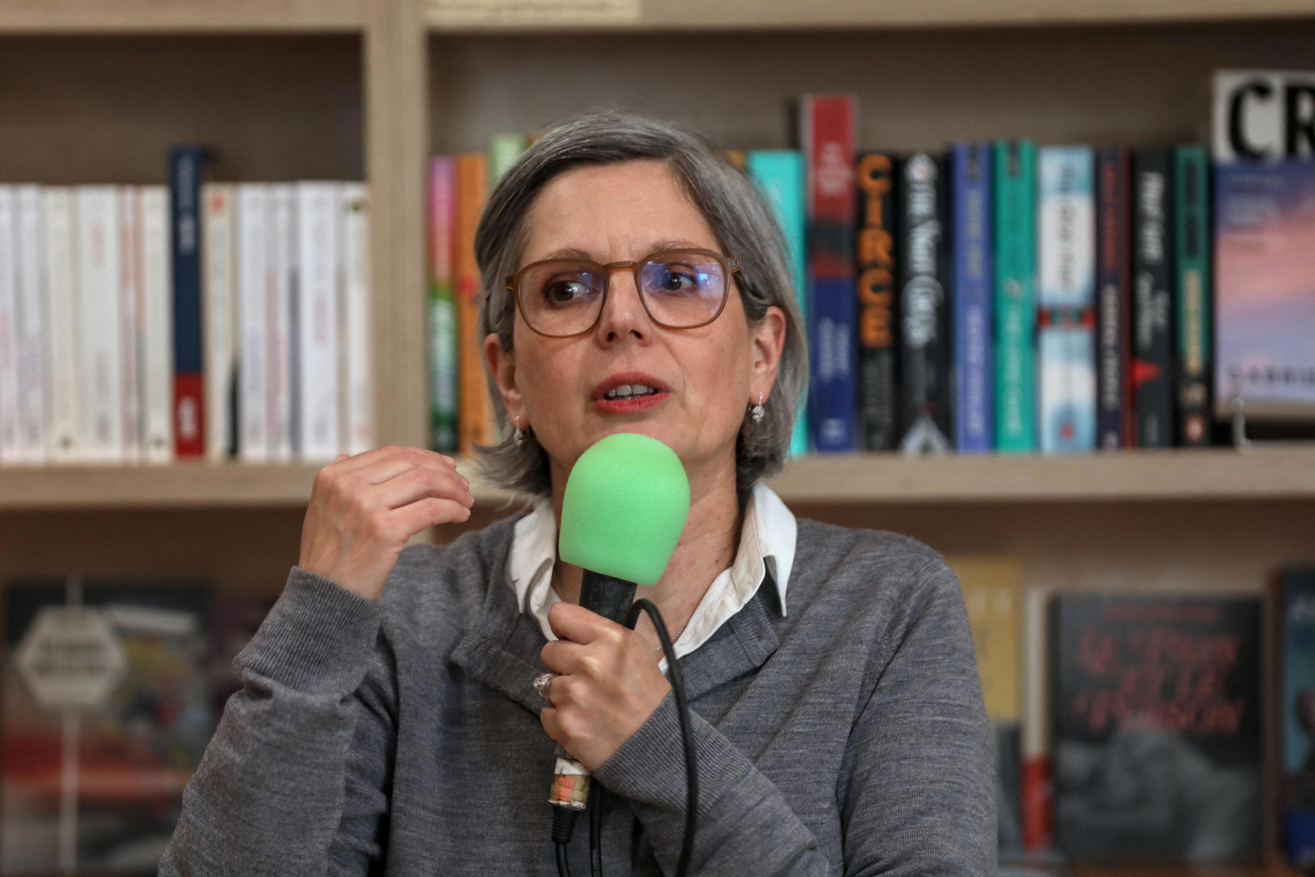 « Cadavre de vache plutôt qu’entrecôte » : Sandrine Rousseau relance la ...