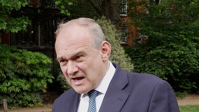Ed Davey says Nigel Farage's silence on £5 million donation 'implies guilt'