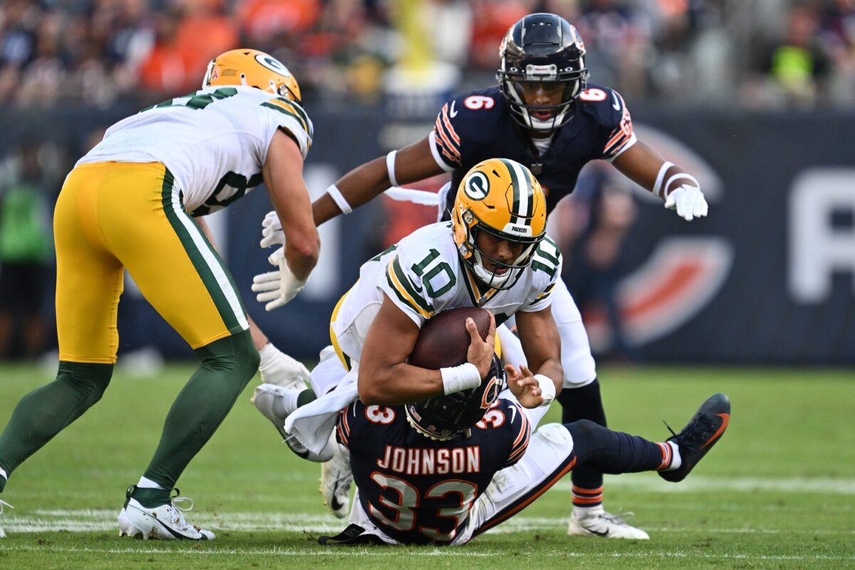 Bryan Bulaga shares an honest opinion on why Packers QB Jordan Love is ...