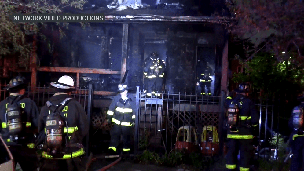 ‘Numerous’ people rescued in Chicago house fire, with 6 critically hurt ...