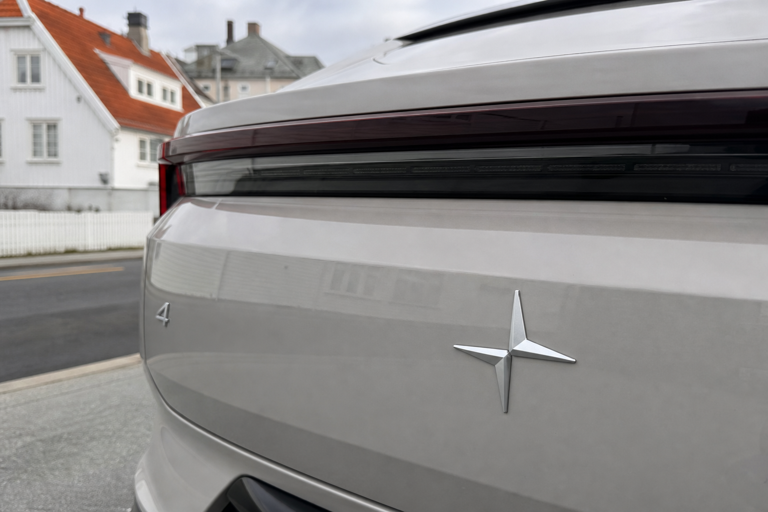 Polestar tilbyr nullrente og utstyr for 69.000 kroner på 4-modellen