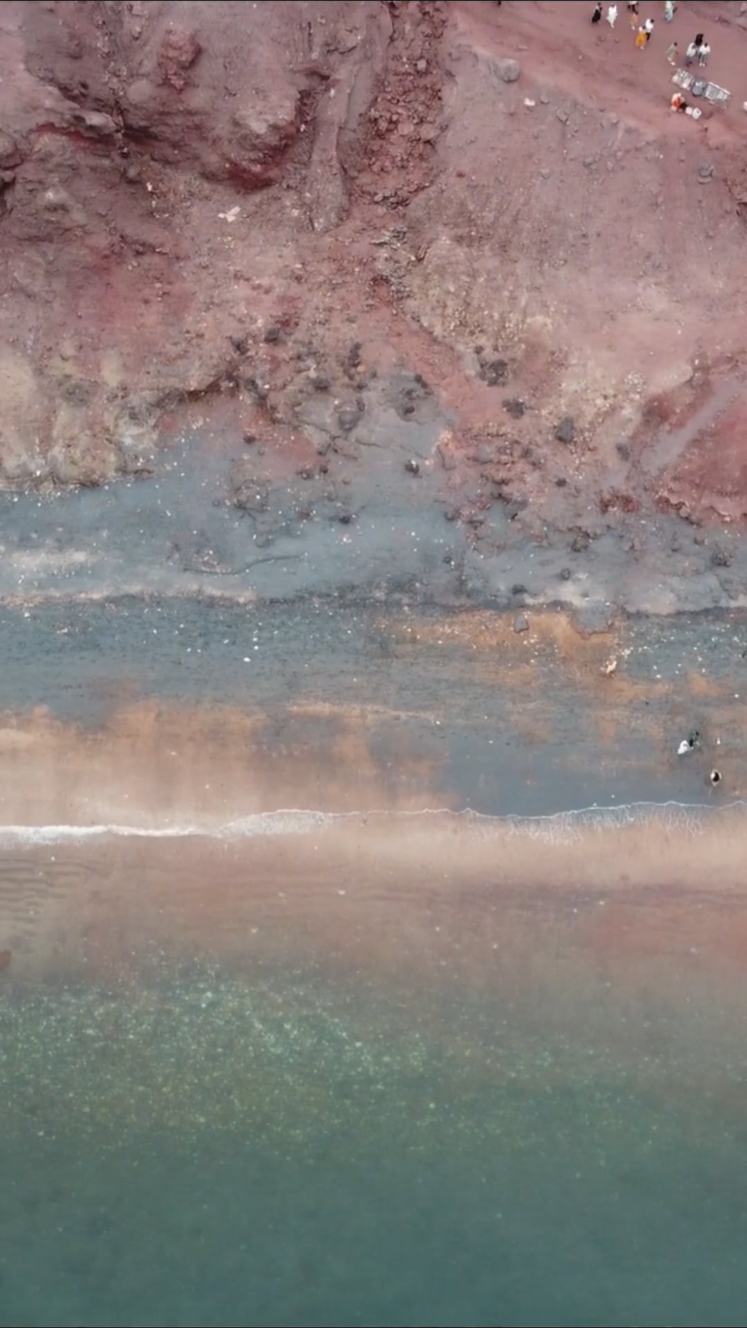 Drone discovers Hormuz, Iran’s spectacular rainbow island