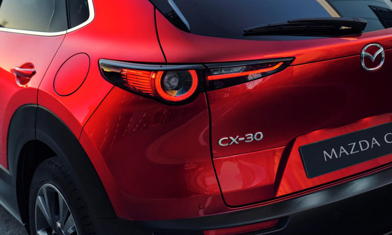 Mazda CX-40: lo que se sabe del nuevo SUV compacto que prepara la casa ...