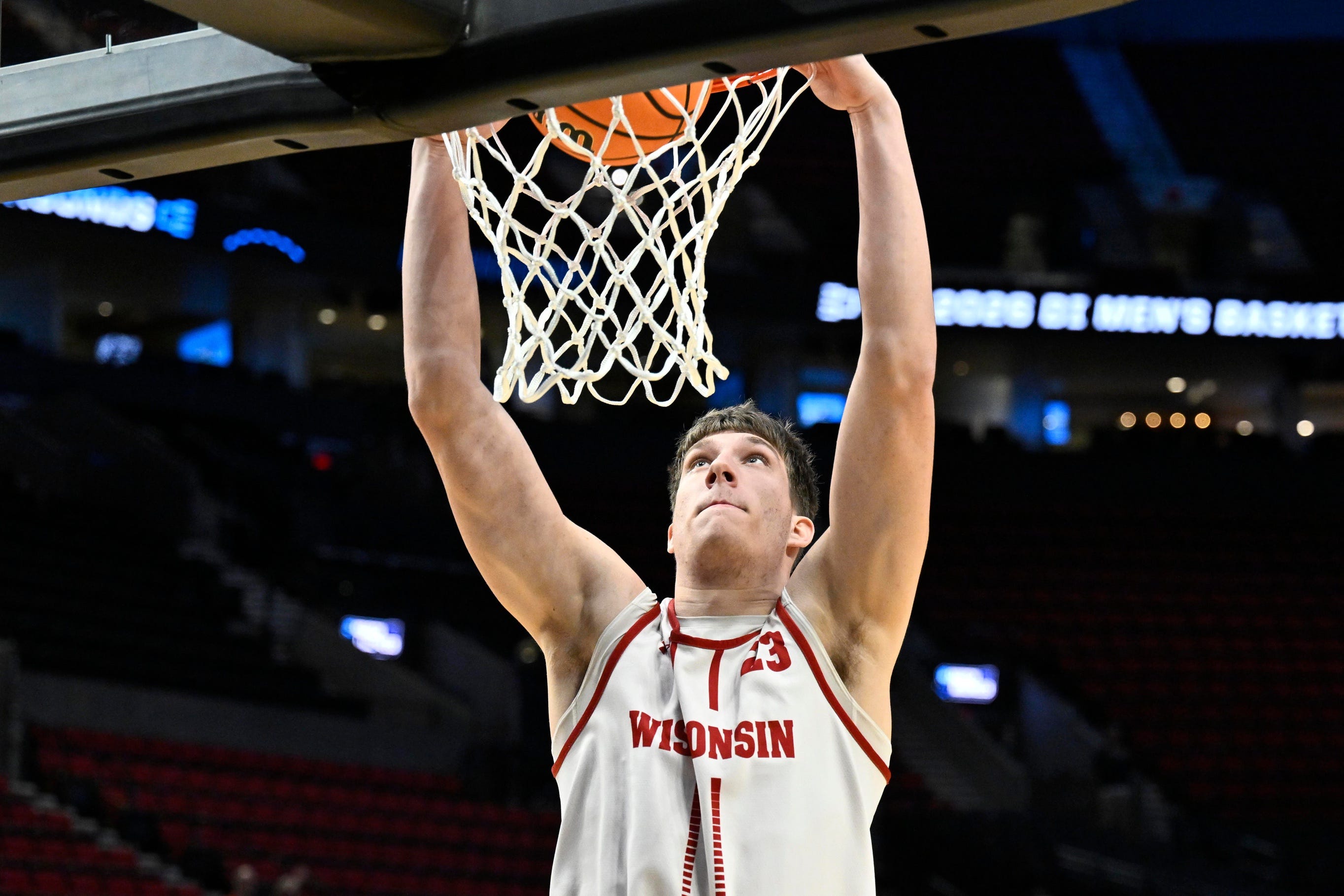 Five takeaways Will Garlock's freshman season at Wisconsin