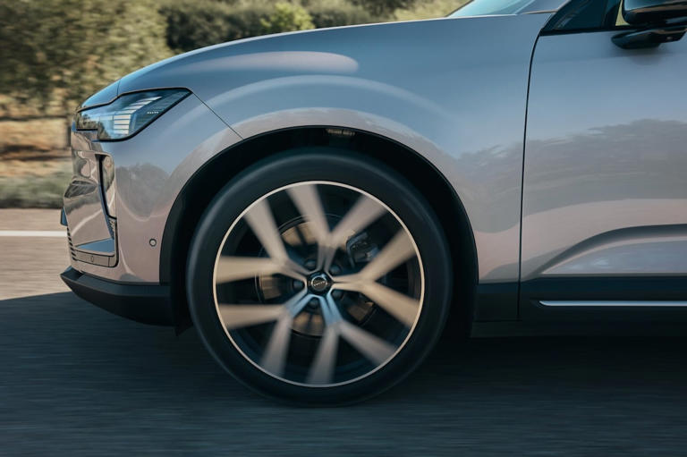 2027 Volvo EX60 review: Quick drive