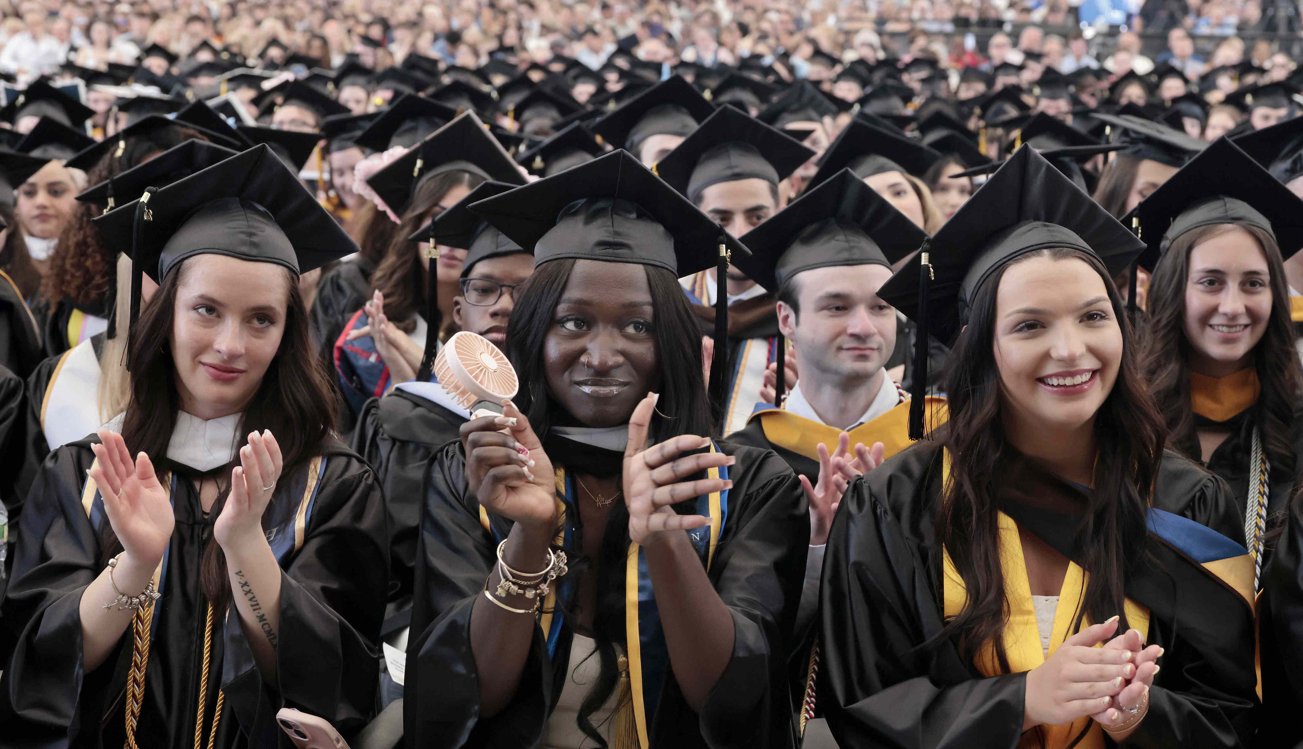 New rule could cut federal aid for colleges whose graduates earn less ...