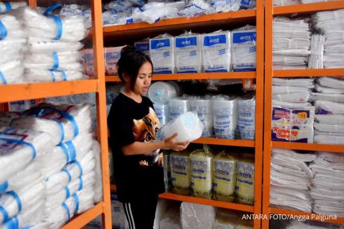 Rupiah melemah, industri plastik Indonesia diminta perkuat produk lokal
