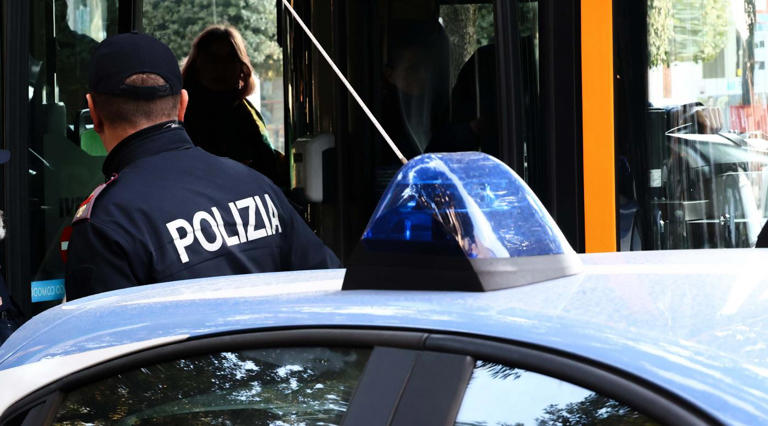 Mafia, maxi operazione antidroga a Palermo: 26 arresti