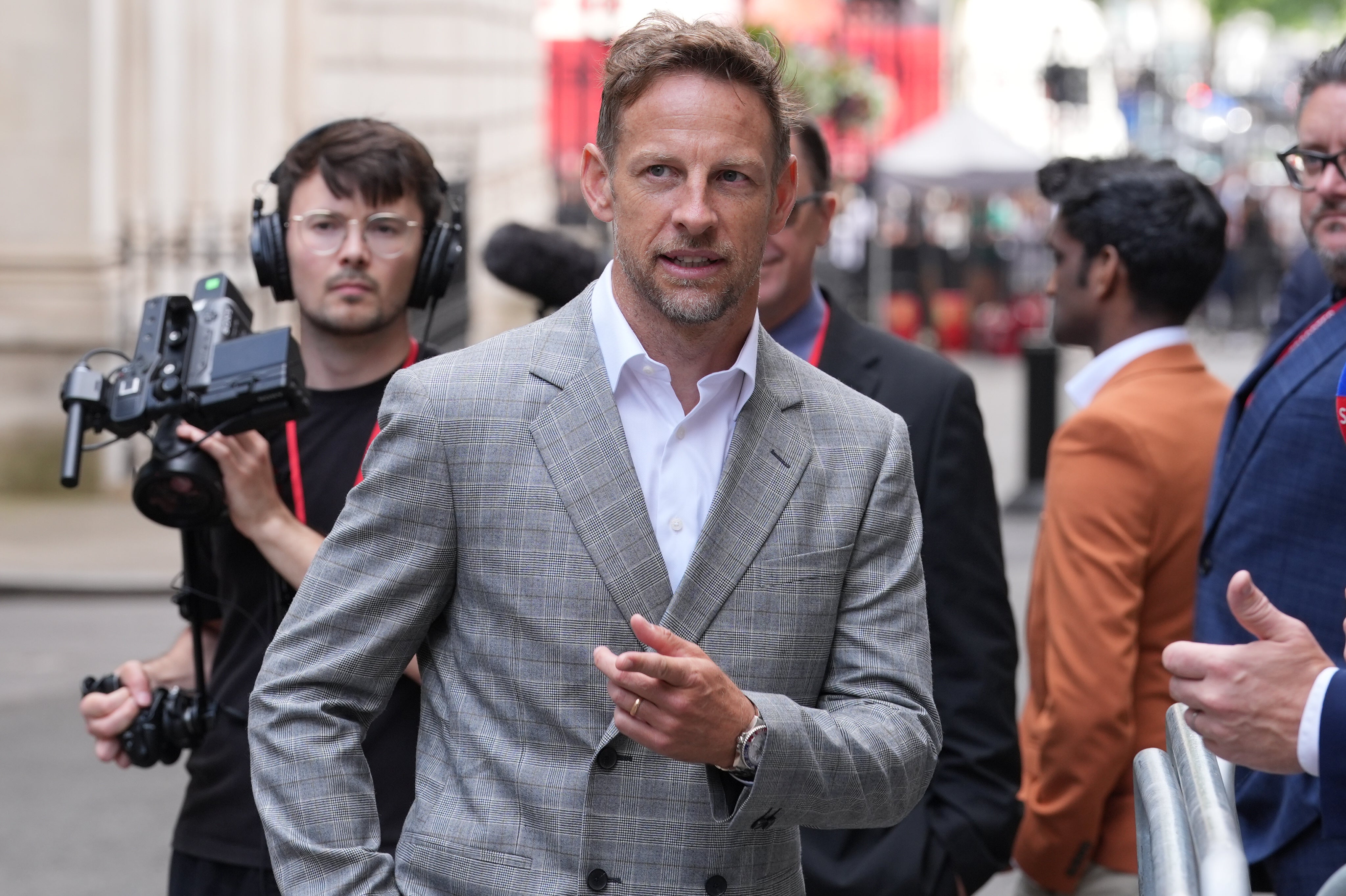 Button explains what Hamilton must do to secure Ferrari future