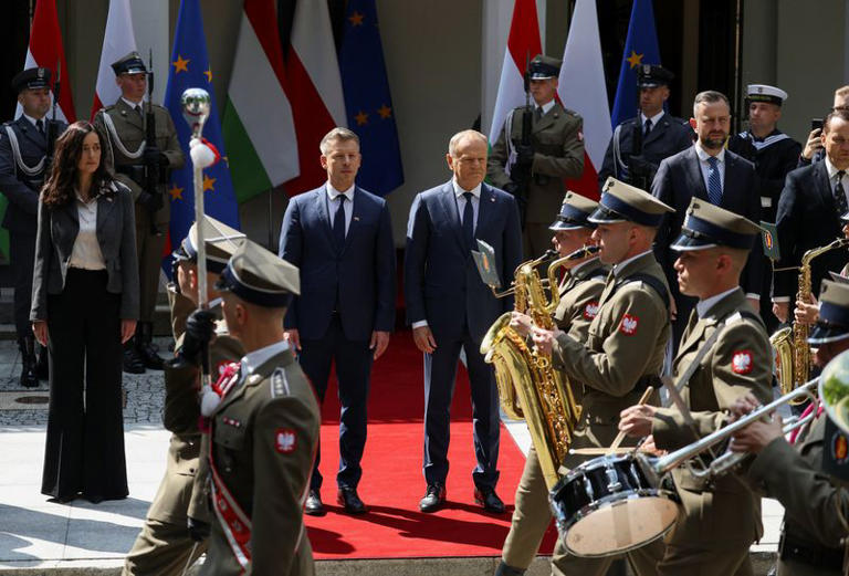 Hungary's PM says he may meet Zelenskiy in June if minority rights ...