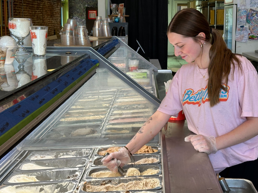 Kansas City small businesses whipping up World Cup flavors and merch ...