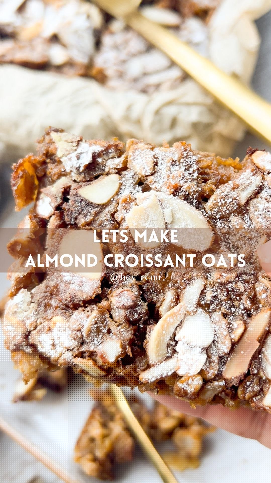 Almond croissant oats meal prep that feels like dessert