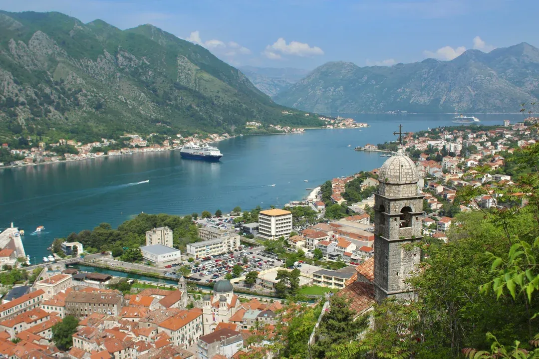 People share stunning cities that are not well-known internationally