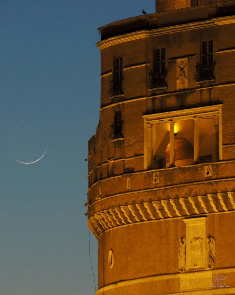 Tonight it's Jupiter's turn to meet the crescent moon, with Venus low ...