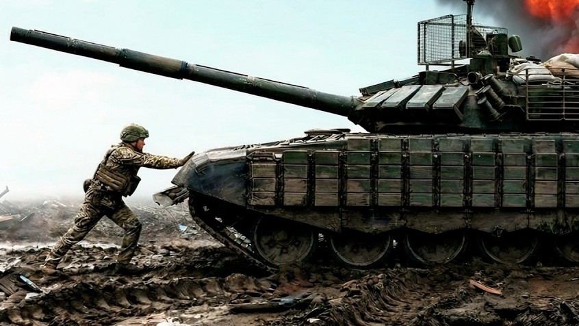 Putin’s “Frankenstein tank” rolled out of the fog like a moving fortress