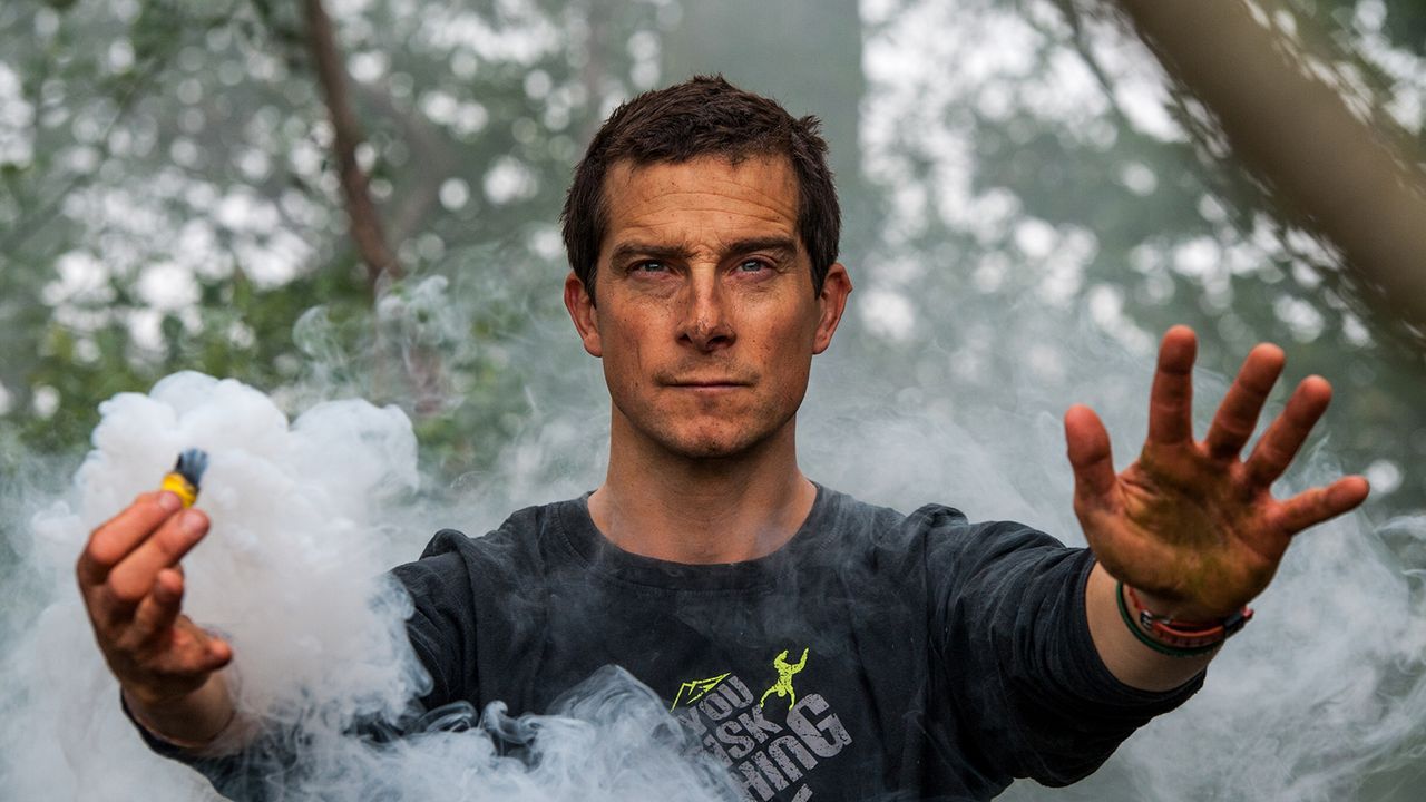 The simple, 10-minute bodyweight workout Bear Grylls uses to stay fit ...
