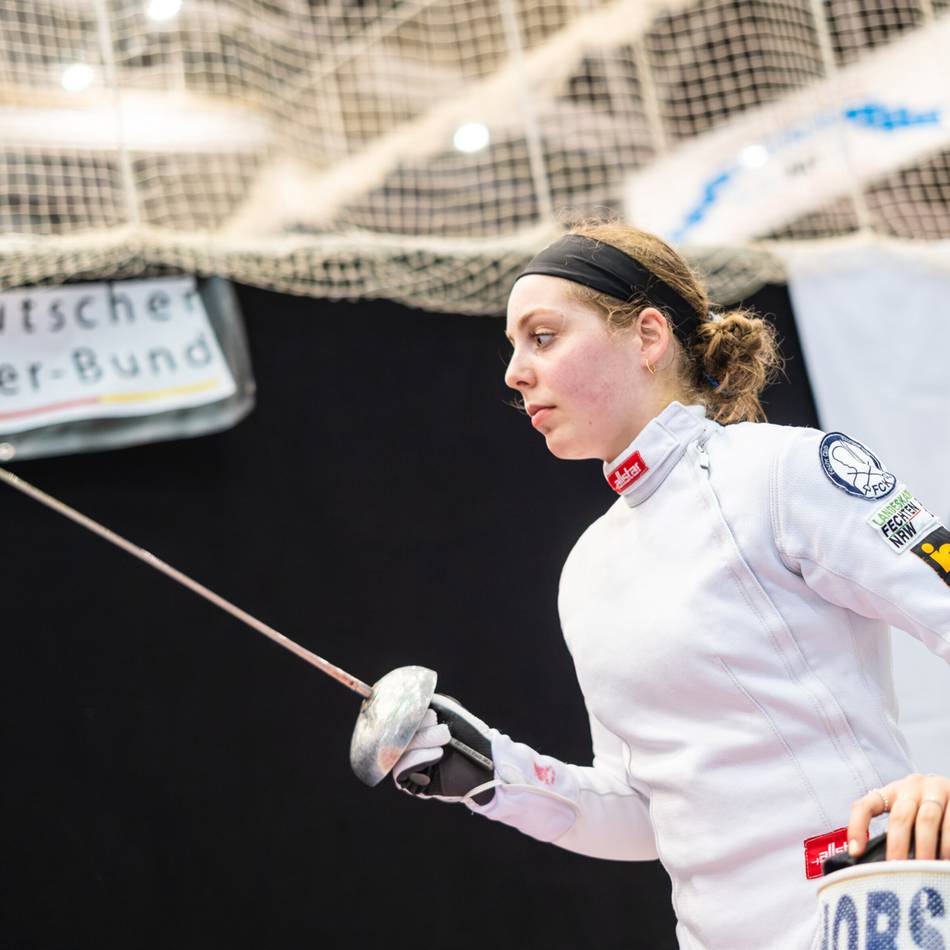 Anni Minhorst wird deutsche U17-Vize-Meisterin im Degen