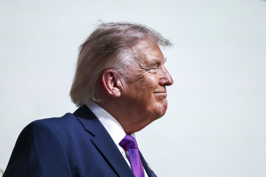 Your morning: GOP voters side with Trump