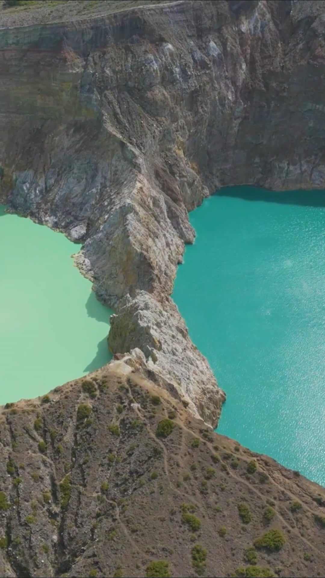 Drone discovers Kelimutu: Flores Island's volcano and crater lakes