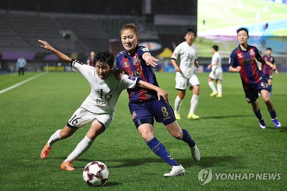 (LEAD) N Korea's Naegohyang beat S Korea's Suwon FC Women in hyped-up ...