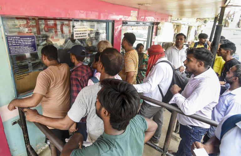 Chemist shops remain closed across Bihar in protest against online ...