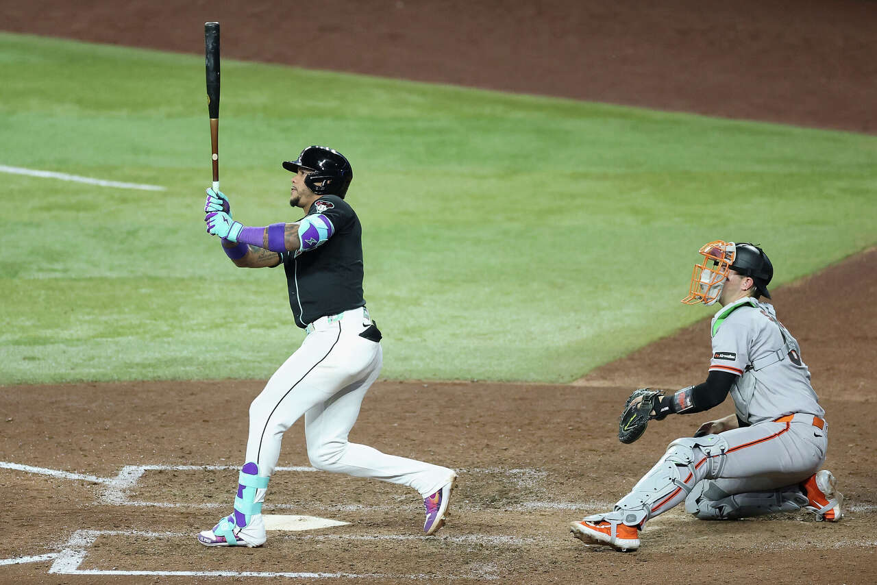 Giants, after escaping earlier danger, fall to Diamondbacks on game ...