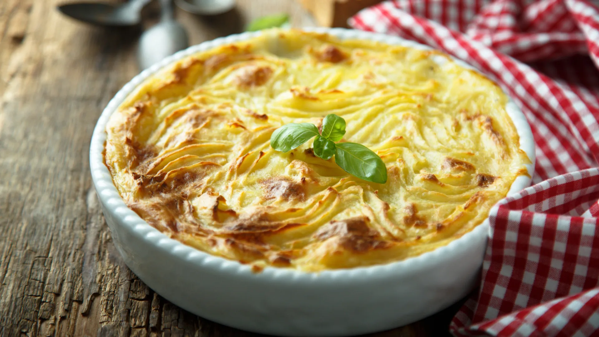 Empadão de atum nunca soube tão bem. Veja estas 2 receitas