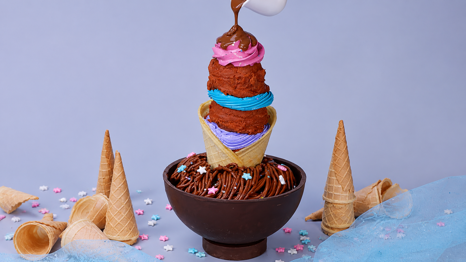 Can you replicate these mind-blowing holiday chocolate designs