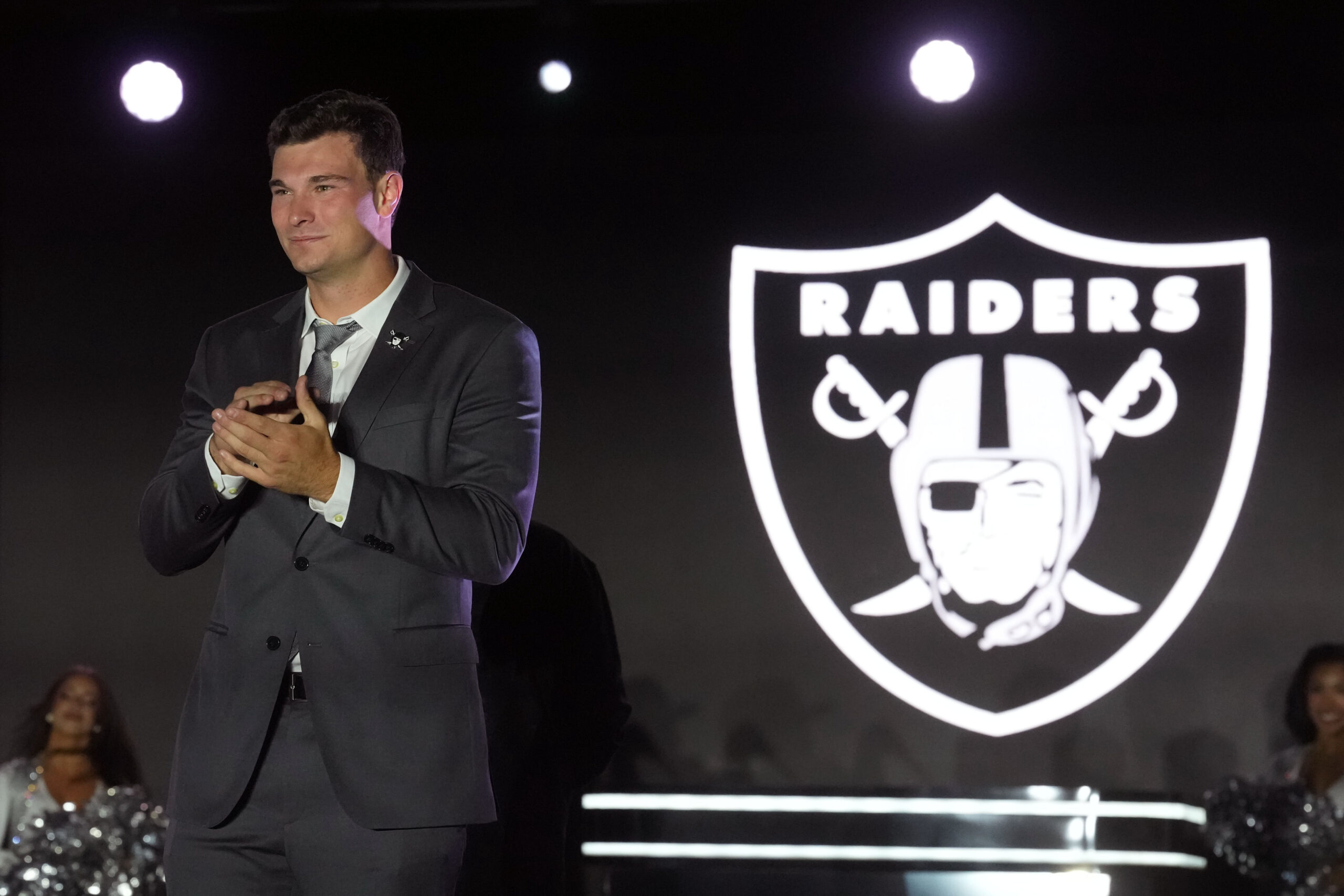 Raiders’ Heisman-winning No. 1 pick called a ‘bust’ before he’s taken a ...