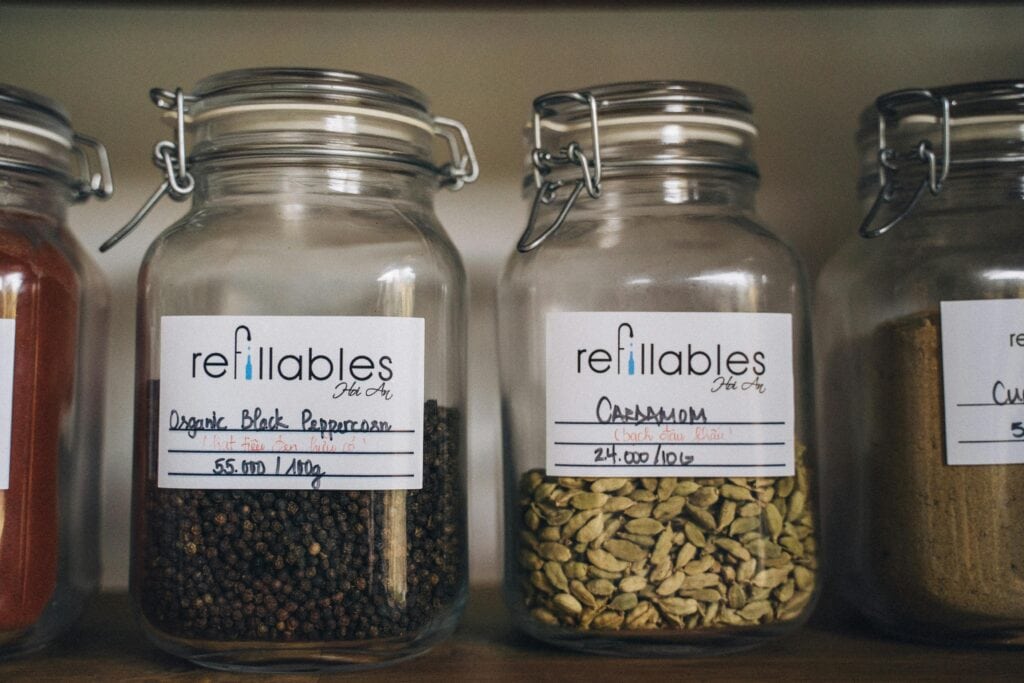 10 pantry habits that keep us from wasting $300 a year