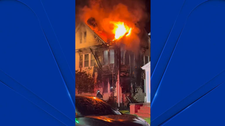 2 hospitalized after house fire in Hamden