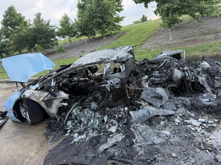 Lamborghini Aventador and Revuelto destroyed in same crash, same ...