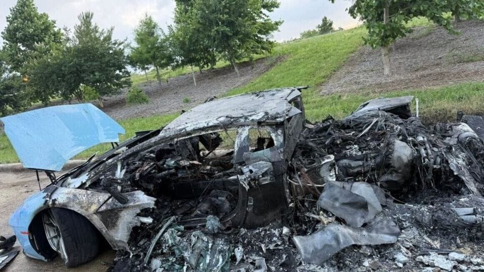 Two Lamborghinis catch fire after crash on Highway 99 in Texas; drivers ...