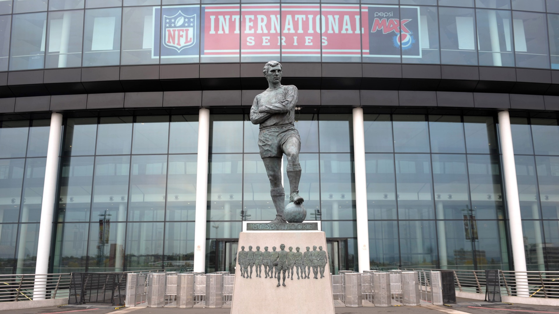 Exploring England's greatest football legends & eras