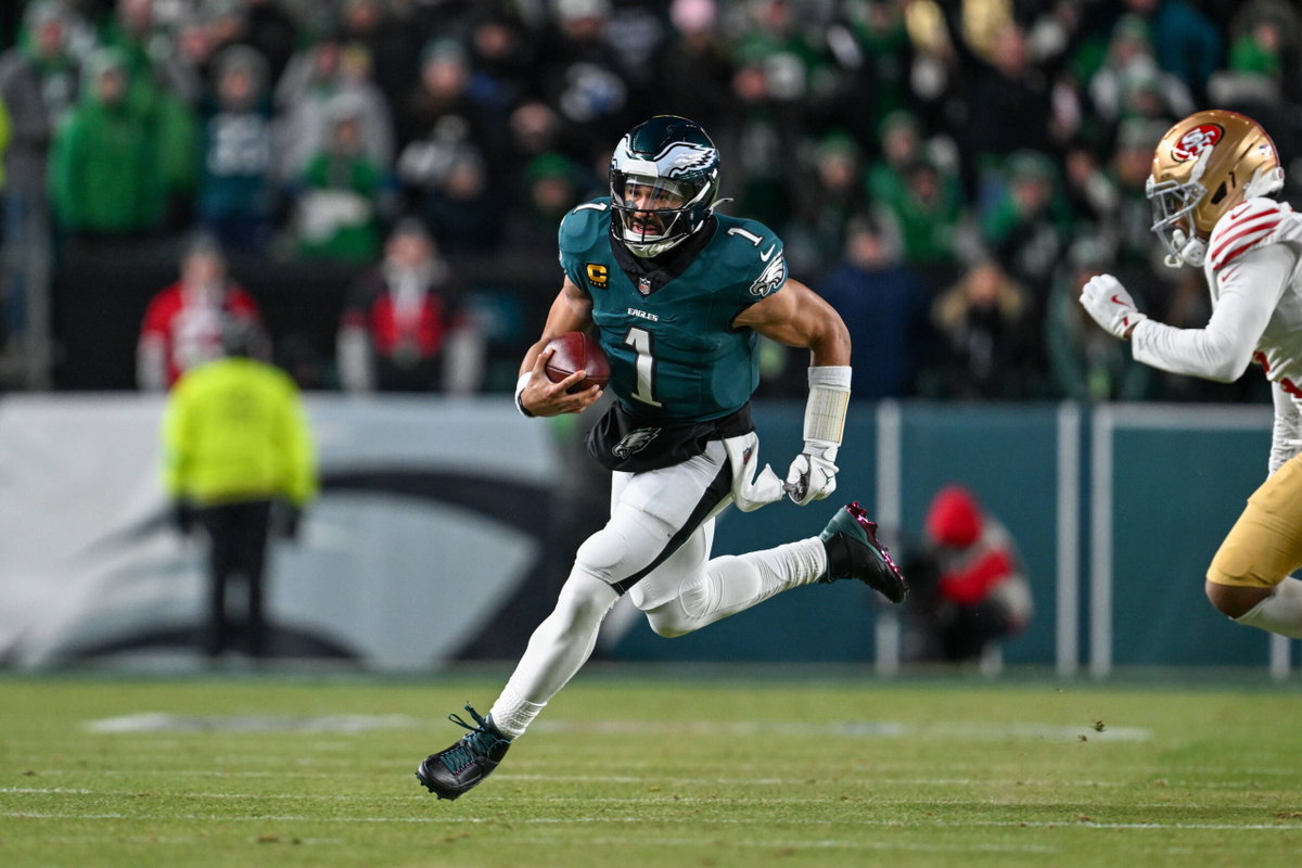 Ranking the top 10 NFL offensive trios entering 2026 by Coach Yac