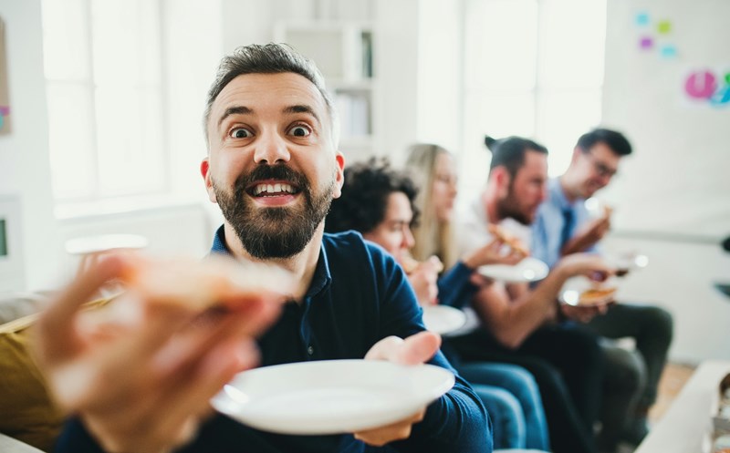 Company throws team lunch to celebrate record profits, give employees ...