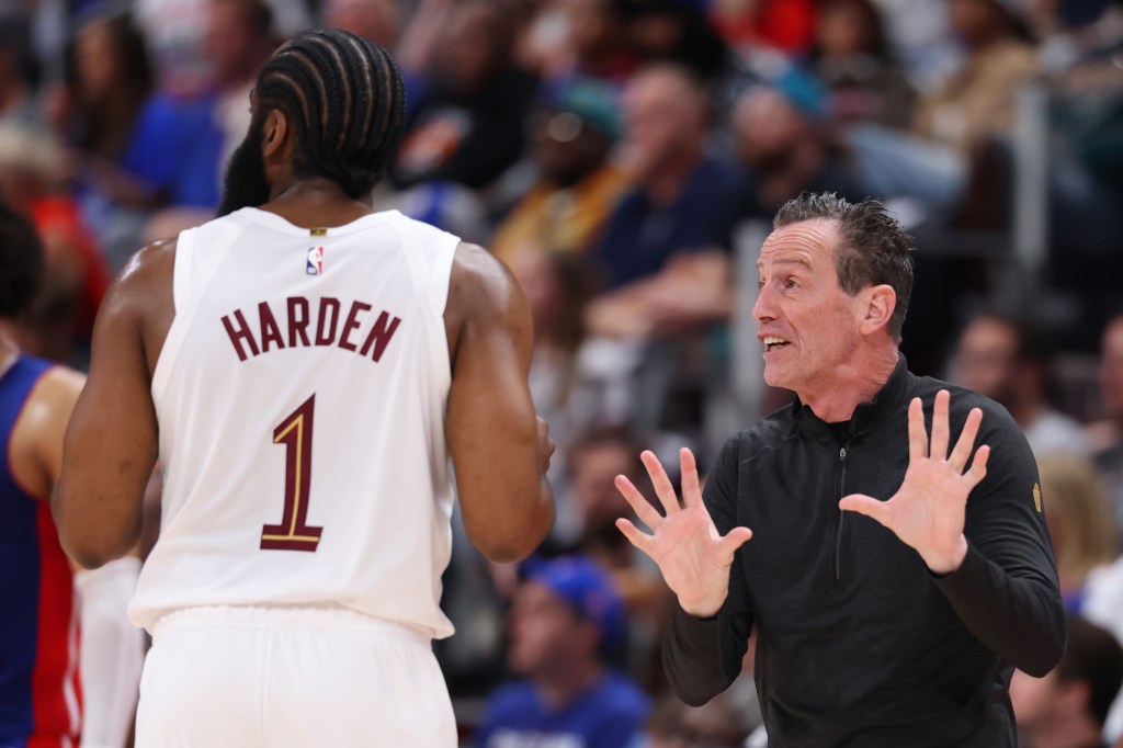 Kenny Atkinson has blunt response when asked about benching James Harden